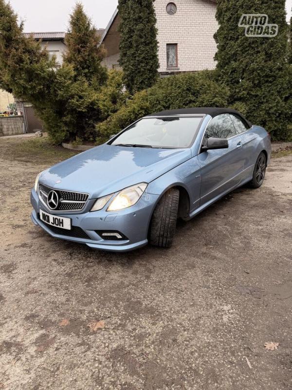 Blue Mercedes-Benz E 350 2011 in Klaipeda, with an engine capacity of 3.00 L and mileage of 261 thousand km for 5995 €, photo 2 on AUTOMOTO.COM.LV