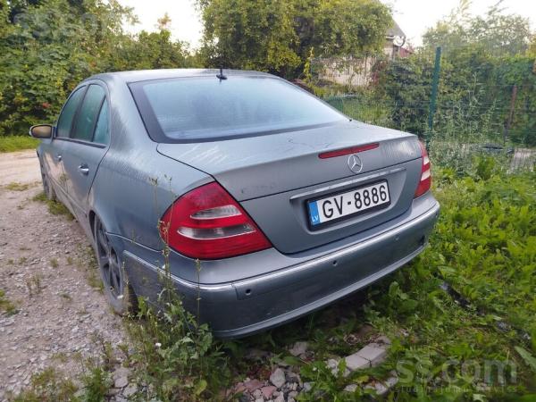 Zils Mercedes-Benz E 350 2005 Jelgava, ar dzinēja tilpumu 3.50 L un nobraukumu 360 tūkst. km par 1200 €, foto 1 vietnē AUTOMOTO.COM.LV