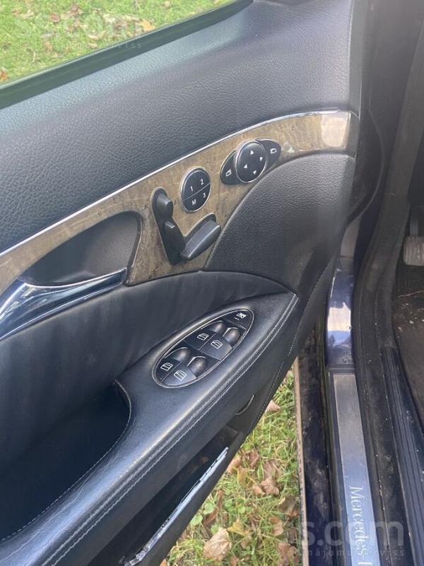 Zils Mercedes-Benz E 350 2006 Rīga, ar dzinēja tilpumu 3.50 L un nobraukumu 265 tūkst. km par 2500 €, foto 4 vietnē AUTOMOTO.COM.LV