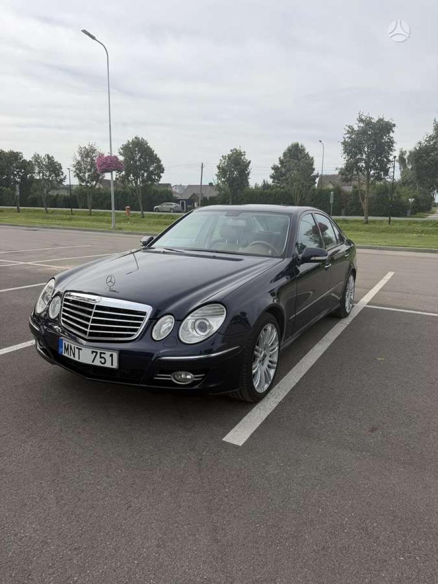 Zils Mercedes-Benz E 350 2007 Kauņa, ar dzinēja tilpumu 3.50 L un nobraukumu 300 tūkst. km par 4000 €, foto 1 vietnē AUTOMOTO.COM.LV