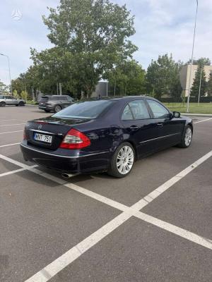 Zils Mercedes-Benz E 350 2007 Kauņa, ar dzinēja tilpumu 3.50 L un nobraukumu 300 tūkst. km par 4000 €, foto 6 vietnē AUTOMOTO.COM.LV
