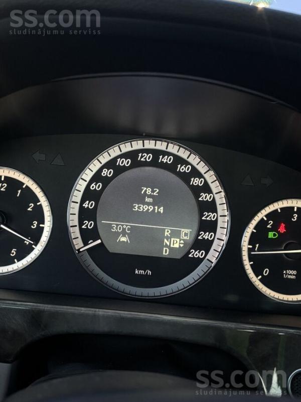 Zils Mercedes-Benz E 350 2009 Bauska, ar dzinēja tilpumu 3.00 L un nobraukumu 340 tūkst. km par 6200 €, foto 10 vietnē AUTOMOTO.COM.LV