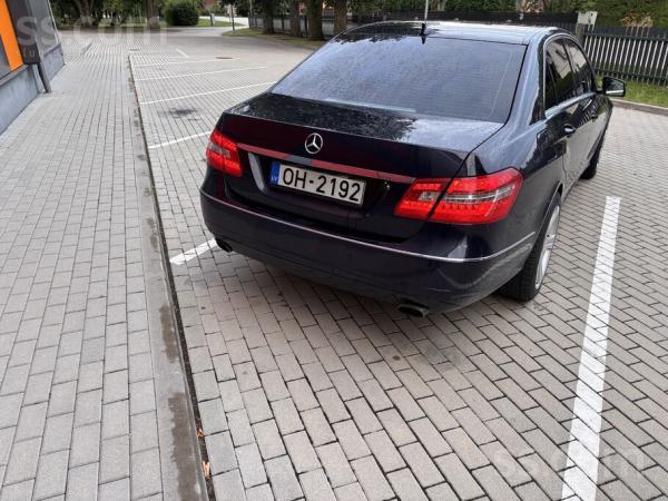 Синий Мерседес E 350 2009 в Бауска, объемом двигателя 3.00 л и пробегом 356 тыс. км за 6000 €, фото 6 на AUTOMOTO.COM.LV