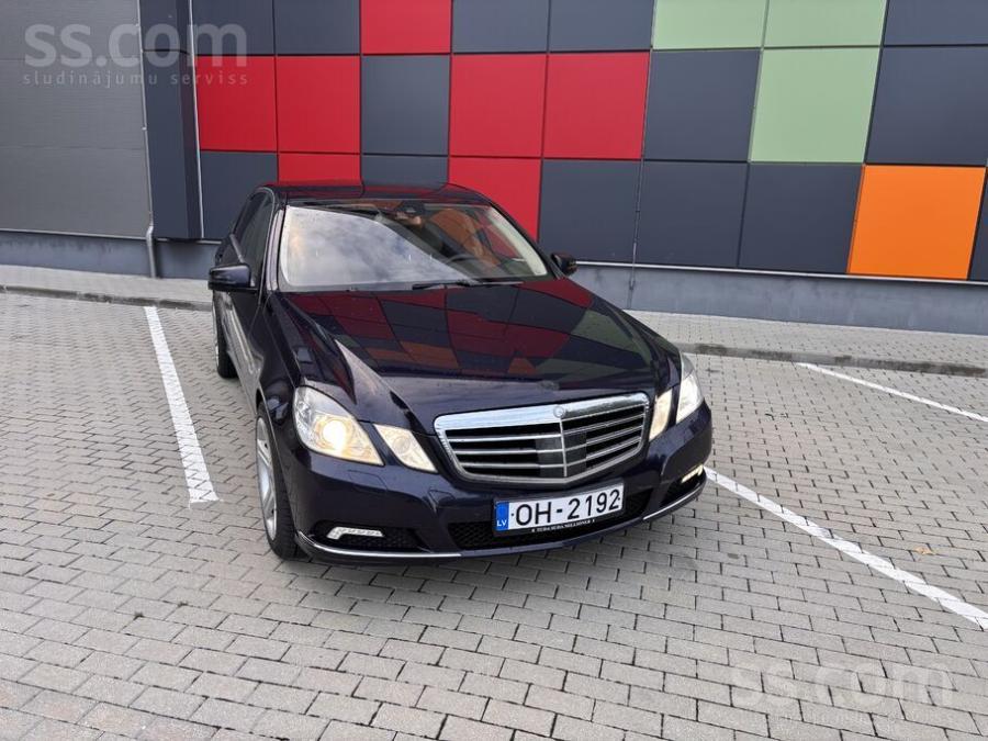 Синий Мерседес E 350 2009 в Бауска, объемом двигателя 3.00 л и пробегом 356 тыс. км за 5700 €, фото 4 на AUTOMOTO.COM.LV