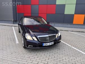 Синий Мерседес E 350 2009 в Бауска, объемом двигателя 3.00 л и пробегом 357 тыс. км за 5000 €, фото 4 на AUTOMOTO.COM.LV