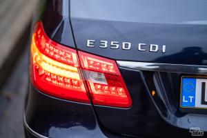 Синий Мерседес E 350 2010 в Вильнюс, объемом двигателя 3.00 л и пробегом 399 тыс. км за 8000 €, фото 19 на AUTOMOTO.COM.LV