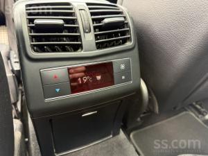 Синий Мерседес E 350 2011 в Резекне, объемом двигателя 3.00 л и пробегом 295 тыс. км за 9490 €, фото 20 на AUTOMOTO.COM.LV