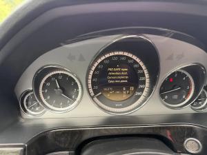 Blue Mercedes-Benz E 350 2011 in Rezekne, with an engine capacity of 3.00 L and mileage of 295 thousand km for 9490 €, photo 18 on AUTOMOTO.COM.LV