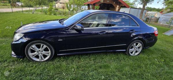Zils Mercedes-Benz E 350 2012 Kėdainiai, ar dzinēja tilpumu 3.50 L un nobraukumu 211 tūkst. km par 9200 €, foto 4 vietnē AUTOMOTO.COM.LV