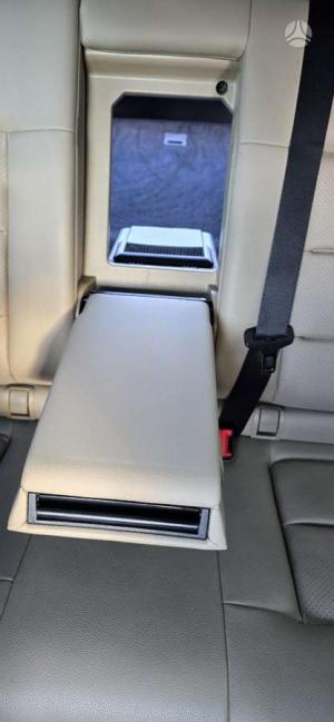 Zils Mercedes-Benz E 350 2012 Kėdainiai, ar dzinēja tilpumu 3.50 L un nobraukumu 211 tūkst. km par 9200 €, foto 20 vietnē AUTOMOTO.COM.LV