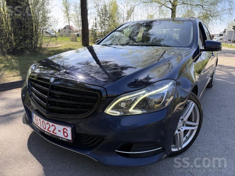 Blue Mercedes-Benz E 350 2013 in Riga, with an engine capacity of 3.00 L and mileage of 283 thousand km for 9998 €, photo 1 on AUTOMOTO.COM.LV