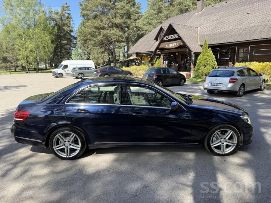 Blue Mercedes-Benz E 350 2013 in Riga, with an engine capacity of 3.00 L and mileage of 283 thousand km for 9998 €, photo 19 on AUTOMOTO.COM.LV