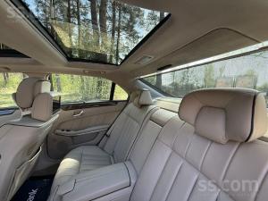 Blue Mercedes-Benz E 350 2013 in Riga, with an engine capacity of 3.00 L and mileage of 283 thousand km for 9998 €, photo 24 on AUTOMOTO.COM.LV