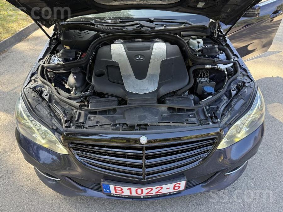 Zils Mercedes-Benz E 350 2013 Rīga, ar dzinēja tilpumu 3.00 L un nobraukumu 283 tūkst. km par 9499 €, foto 21 vietnē AUTOMOTO.COM.LV