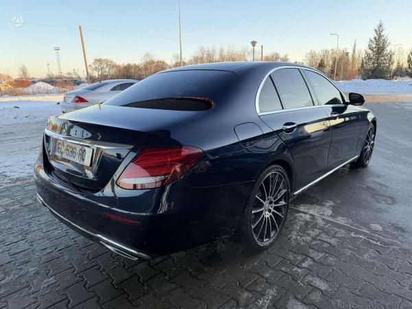 Zils Mercedes-Benz E 350 2016 Tauragė, ar dzinēja tilpumu 2.99 L un nobraukumu 240 tūkst. km par 19000 €, foto 4 vietnē AUTOMOTO.COM.LV