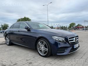 Blue Mercedes-Benz E 350 2016 in Riga, with an engine capacity of 3.00 L and mileage of 150 thousand km for 28800 €, photo  on AUTOMOTO.COM.LV