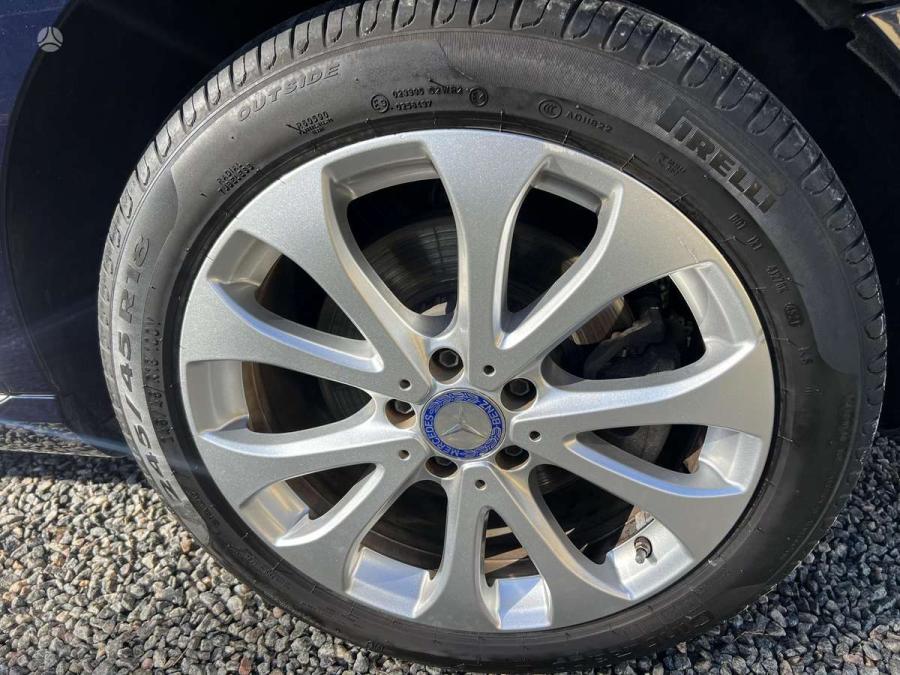 Zils Mercedes-Benz E 350 2016 Kauņa, ar dzinēja tilpumu 2.99 L un nobraukumu 149 tūkst. km par 15750 €, foto 20 vietnē AUTOMOTO.COM.LV