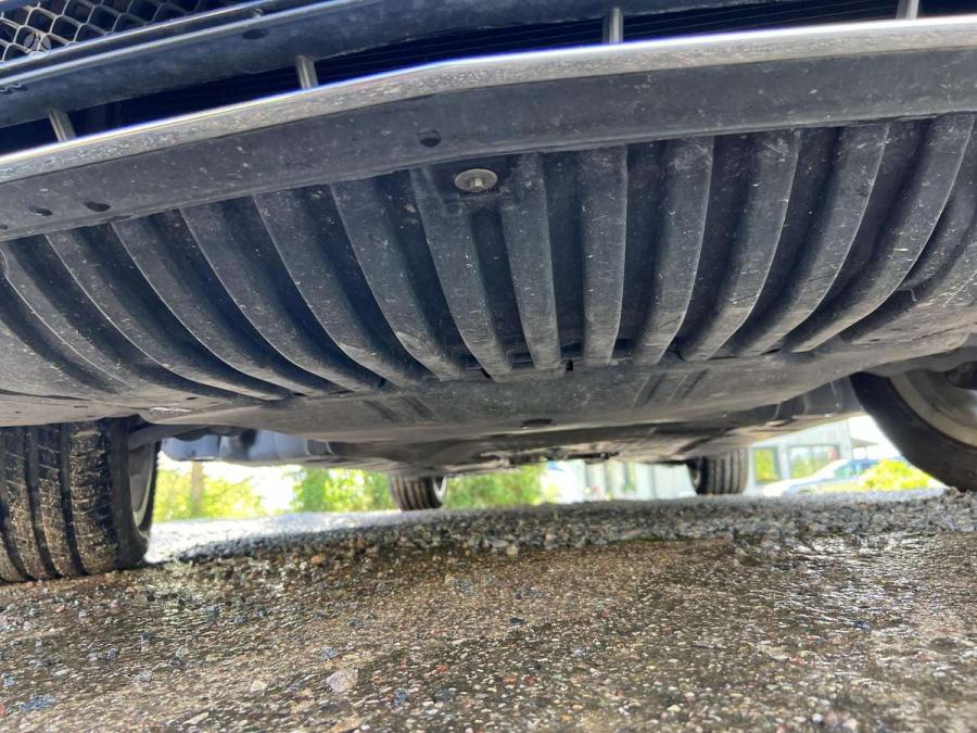 Zils Mercedes-Benz E 350 2016 Kauņa, ar dzinēja tilpumu 2.99 L un nobraukumu 149 tūkst. km par 15750 €, foto 26 vietnē AUTOMOTO.COM.LV