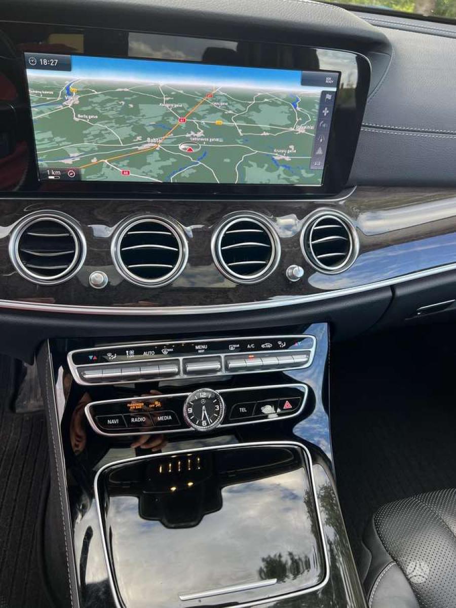 Zils Mercedes-Benz E 350 2016 Kauņa, ar dzinēja tilpumu 2.99 L un nobraukumu 149 tūkst. km par 15750 €, foto 37 vietnē AUTOMOTO.COM.LV