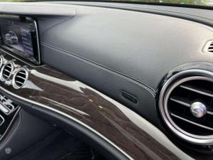 Zils Mercedes-Benz E 350 2016 Kauņa, ar dzinēja tilpumu 2.99 L un nobraukumu 149 tūkst. km par 15750 €, foto 40 vietnē AUTOMOTO.COM.LV