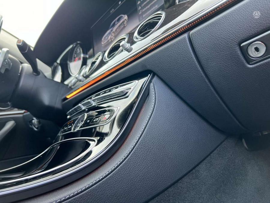 Zils Mercedes-Benz E 350 2016 Kauņa, ar dzinēja tilpumu 2.99 L un nobraukumu 149 tūkst. km par 15750 €, foto 41 vietnē AUTOMOTO.COM.LV