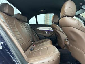 Blue Mercedes-Benz E 350 2016 in Vilnius, with an engine capacity of 1.99 L and mileage of 153 thousand km for 21999 €, photo 17 on AUTOMOTO.COM.LV