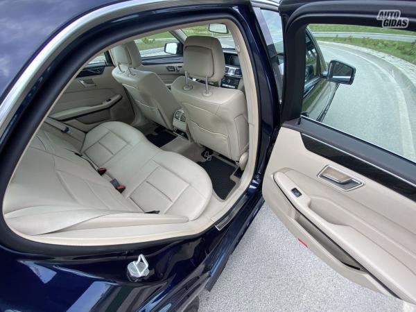 Zils Mercedes-Benz E 350 2016 Mažeikiai, ar dzinēja tilpumu 3.50 L un nobraukumu 130 tūkst. km par 15000 €, foto 10 vietnē AUTOMOTO.COM.LV