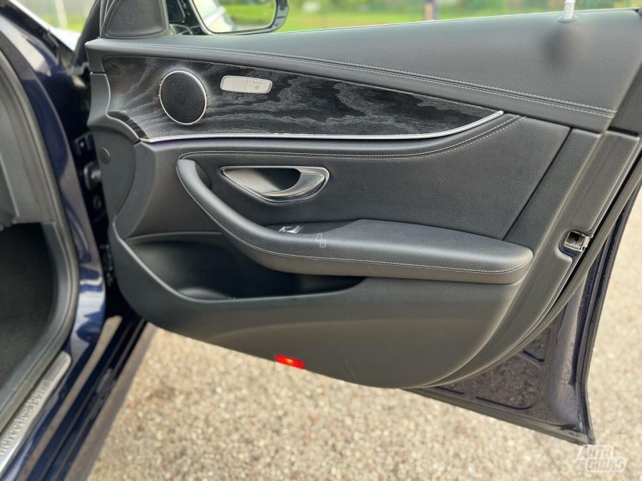 Zils Mercedes-Benz E 350 2017 Klaipėda, ar dzinēja tilpumu 2.00 L un nobraukumu 149 tūkst. km par 19900 €, foto 14 vietnē AUTOMOTO.COM.LV