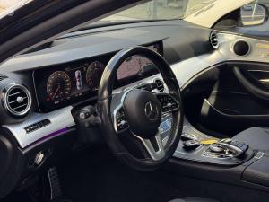 Синий Мерседес E 350 2019 в Вильнюс, объемом двигателя 2.93 л и пробегом 244 тыс. км за 16900 €, фото 15 на AUTOMOTO.COM.LV
