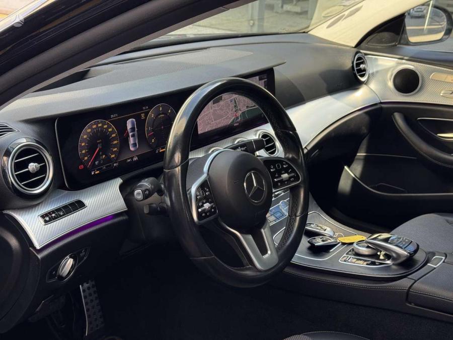 Синий Мерседес E 350 2019 в Вильнюс, объемом двигателя 2.93 л и пробегом 244 тыс. км за 16900 €, фото 15 на AUTOMOTO.COM.LV