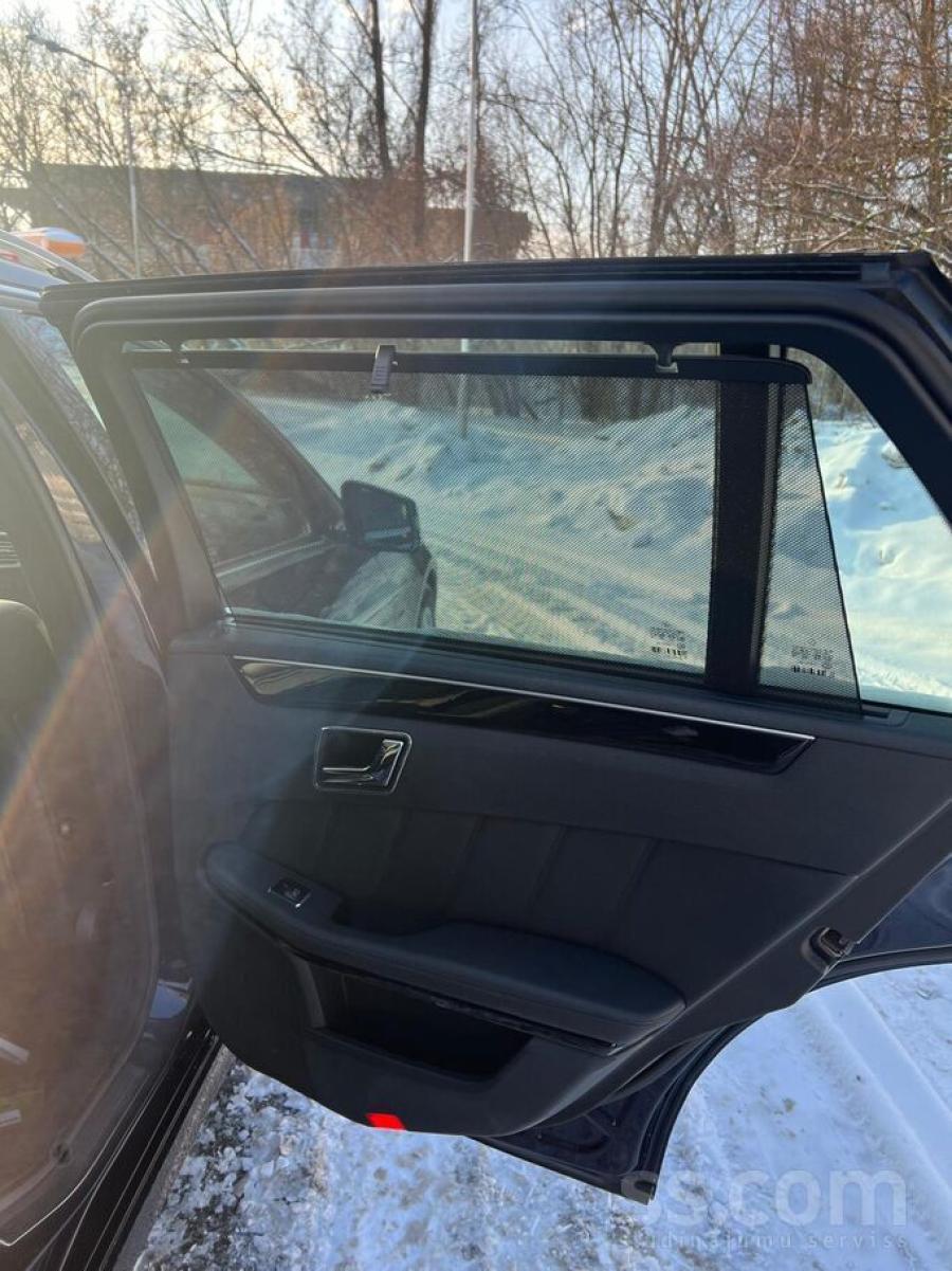 Zils Mercedes-Benz E 350 2010 Rīga, ar dzinēja tilpumu 3.00 L un nobraukumu 345 tūkst. km par 8500 €, foto 7 vietnē AUTOMOTO.COM.LV