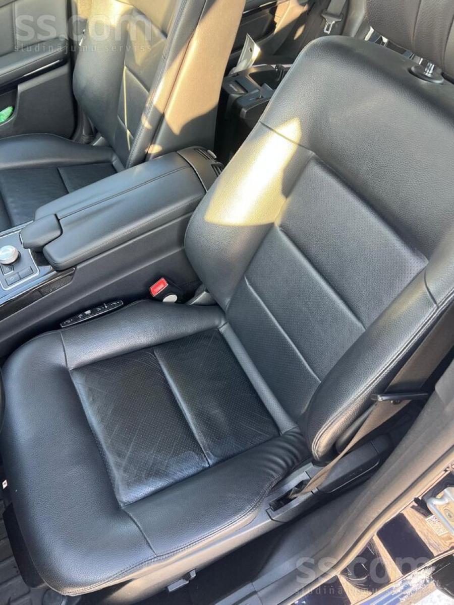 Zils Mercedes-Benz E 350 2010 Rīga, ar dzinēja tilpumu 3.00 L un nobraukumu 345 tūkst. km par 8500 €, foto 14 vietnē AUTOMOTO.COM.LV