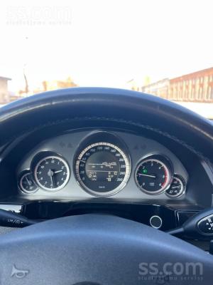 Zils Mercedes-Benz E 350 2010 Rīga, ar dzinēja tilpumu 3.00 L un nobraukumu 345 tūkst. km par 8500 €, foto 21 vietnē AUTOMOTO.COM.LV