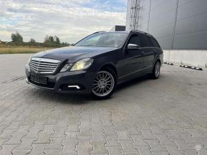 Синий Мерседес E 350 2010 в Шяуляй, объемом двигателя 2.99 л и пробегом 225 тыс. км за 5750 €, фото  на AUTOMOTO.COM.LV