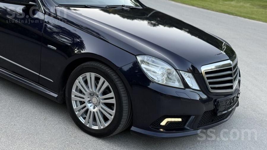 Blue Mercedes-Benz E 350 2011 in Jurmala, with an engine capacity of 3.00 L and mileage of 0 thousand km for 8950 €, photo 9 on AUTOMOTO.COM.LV
