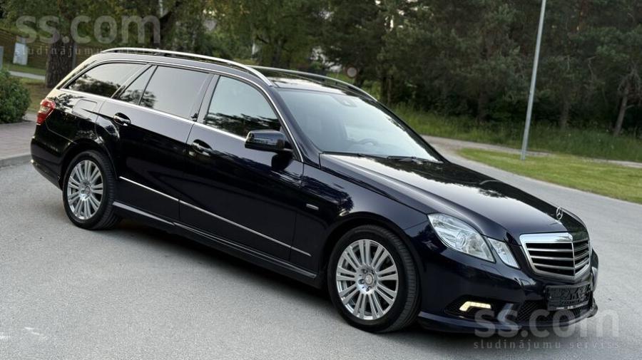 Blue Mercedes-Benz E 350 2011 in Jurmala, with an engine capacity of 3.00 L and mileage of 0 thousand km for 8950 €, photo 10 on AUTOMOTO.COM.LV
