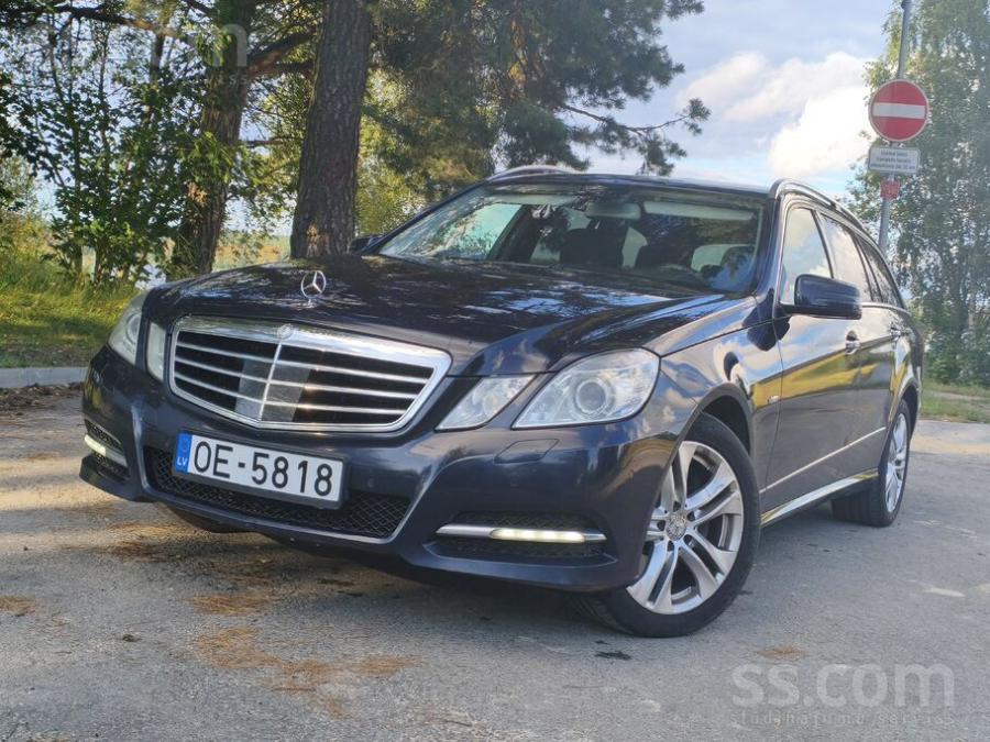 Синий Мерседес E 350 2011 в Рига, объемом двигателя 3.00 л и пробегом 340 тыс. км за 7490 €, фото 12 на AUTOMOTO.COM.LV