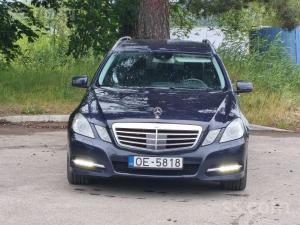 Синий Мерседес E 350 2011 в Рига, объемом двигателя 3.00 л и пробегом 340 тыс. км за 7490 €, фото 33 на AUTOMOTO.COM.LV