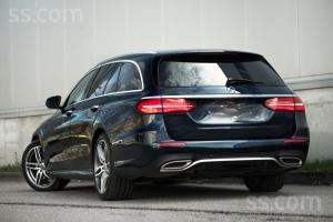 Синий Мерседес E 350 2017 в Рига, объемом двигателя 3.00 л и пробегом 170 тыс. км за 20800 €, фото 4 на AUTOMOTO.COM.LV