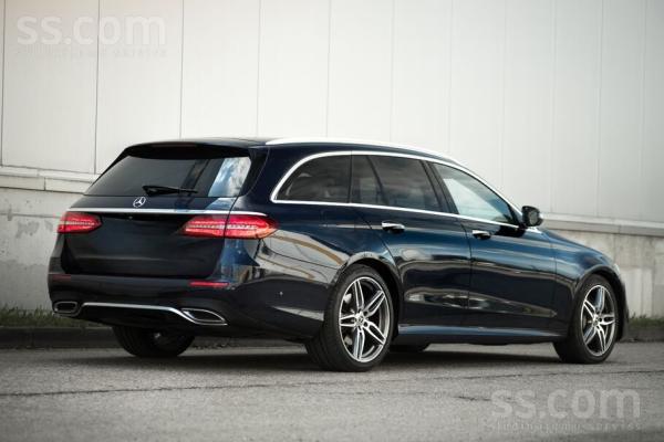 Blue Mercedes-Benz E 350 2017 in Riga, with an engine capacity of 3.00 L and mileage of 170 thousand km for 20800 €, photo 5 on AUTOMOTO.COM.LV