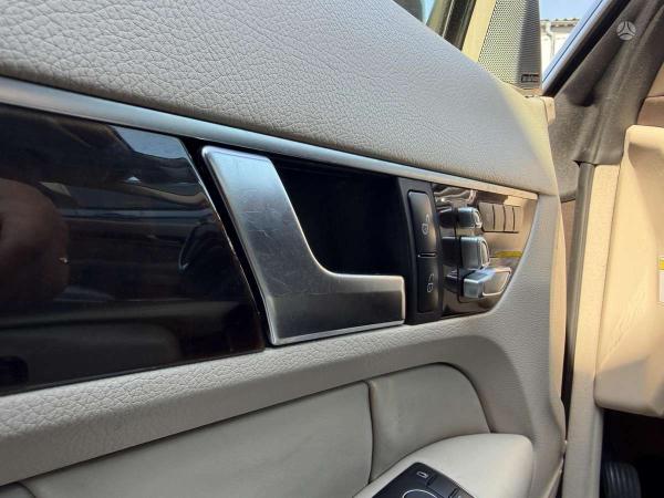 Brūns Mercedes-Benz E 350 2014 Klaipėda, ar dzinēja tilpumu 3.50 L un nobraukumu 156 tūkst. km par 12900 €, foto 9 vietnē AUTOMOTO.COM.LV