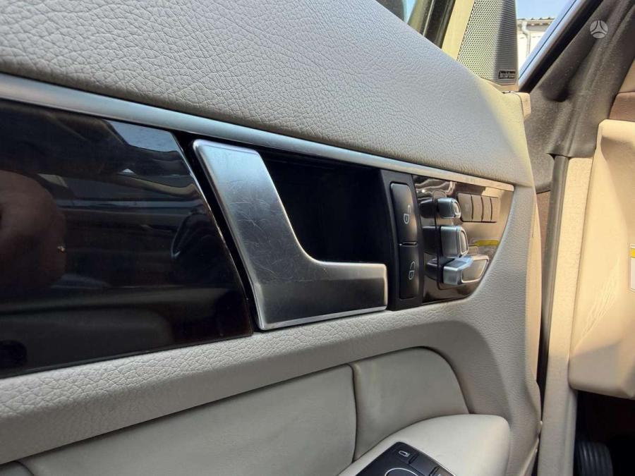 Brūns Mercedes-Benz E 350 2014 Klaipėda, ar dzinēja tilpumu 3.50 L un nobraukumu 156 tūkst. km par 12900 €, foto 9 vietnē AUTOMOTO.COM.LV