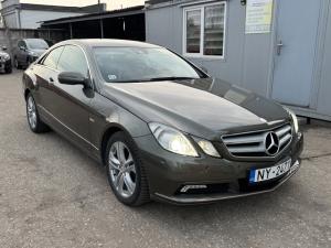 Brown Mercedes-Benz E 350 2009 in Riga, with an engine capacity of 3.00 L and mileage of 123 thousand km for 13500 €, photo 4 on AUTOMOTO.COM.LV
