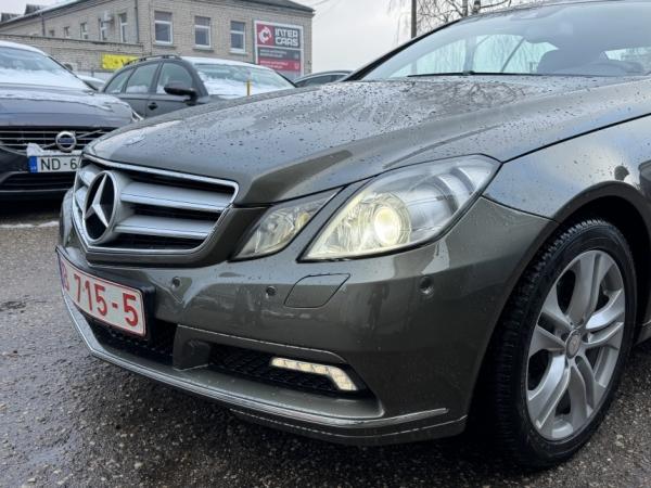 Brūns Mercedes-Benz E 350 2009 Rīga, ar dzinēja tilpumu 3.00 L un nobraukumu 123 tūkst. km par 13500 €, foto 5 vietnē AUTOMOTO.COM.LV