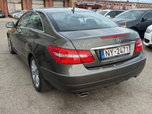 Brown Mercedes-Benz E 350 2009 in Riga, with an engine capacity of 3.00 L and mileage of 123 thousand km for 13500 €, photo 28 on AUTOMOTO.COM.LV