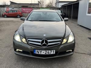 Brown Mercedes-Benz E 350 2009 in Riga, with an engine capacity of 3.00 L and mileage of 123 thousand km for 13500 €, photo 34 on AUTOMOTO.COM.LV