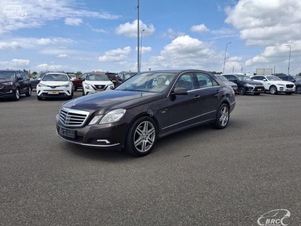 Brūns Mercedes-Benz E 350 2009 Avižieniai, ar dzinēja tilpumu 3.00 L un nobraukumu 291 tūkst. km par 5400 €, foto 3 vietnē AUTOMOTO.COM.LV