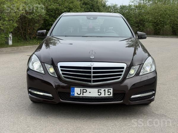 Brūns Mercedes-Benz E 350 2010 Rīga, ar dzinēja tilpumu 3.50 L un nobraukumu 197 tūkst. km par 8970 €, foto 6 vietnē AUTOMOTO.COM.LV