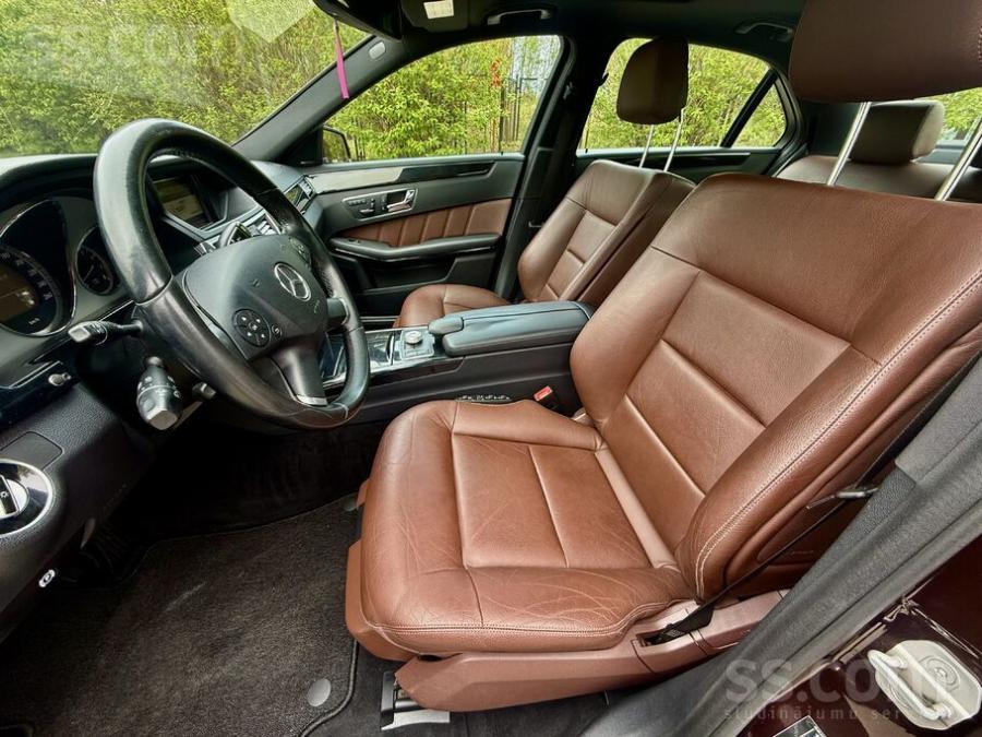 Brown Mercedes-Benz E 350 2010 in Riga, with an engine capacity of 3.50 L and mileage of 197 thousand km for 8970 €, photo 11 on AUTOMOTO.COM.LV