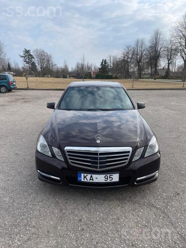 Brūns Mercedes-Benz E 350 2011 Valmiera, ar dzinēja tilpumu 3.00 L un nobraukumu 390 tūkst. km par 8300 €, foto 4 vietnē AUTOMOTO.COM.LV